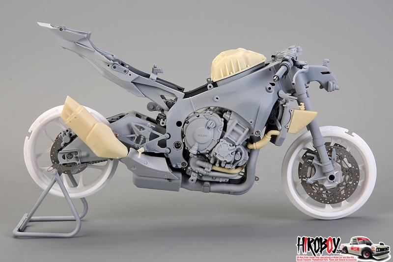 1:12 Yamaha YZF-R1 M Detail-up Set (Resin+PE+Decals+Metal Logo+Metal ...