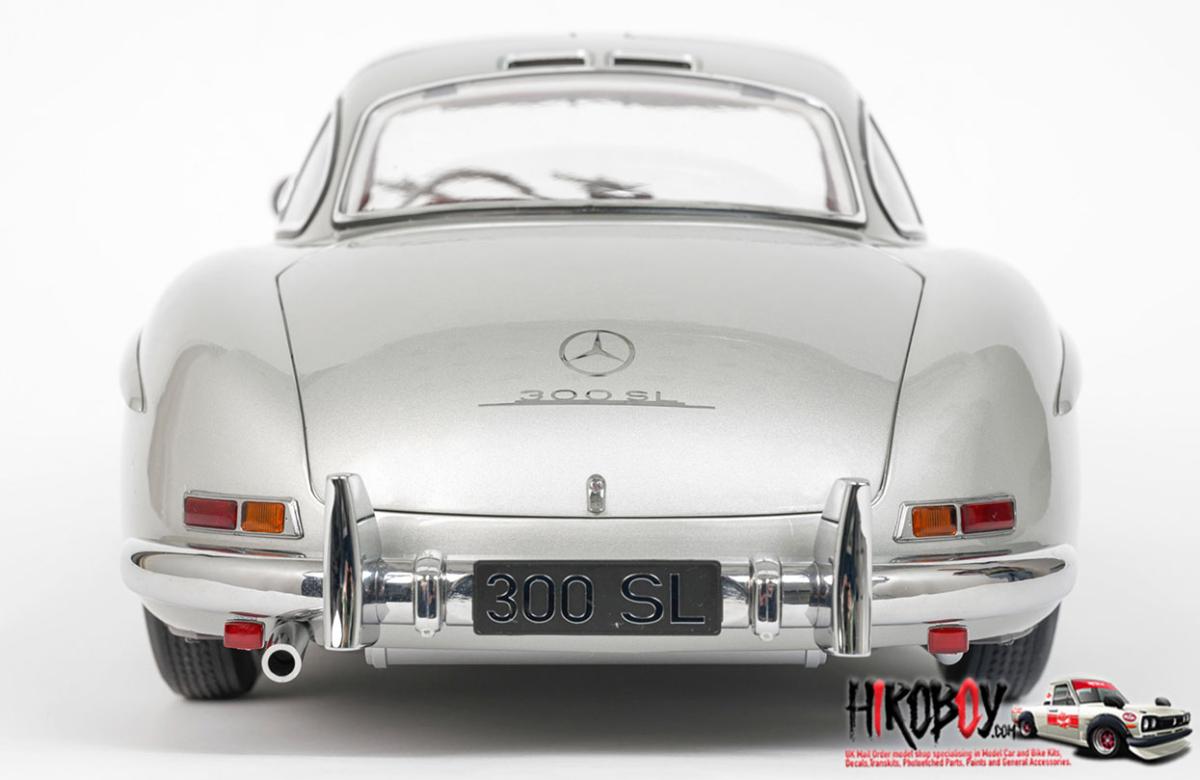 1:8 Mercedes 300 SL Silver Metal Kit | IXCMBCFK | IXO Collections