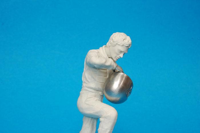 1:20 F1 Driver Standing Figure Type.1 | MFH P1052 | Model Factory Hiro