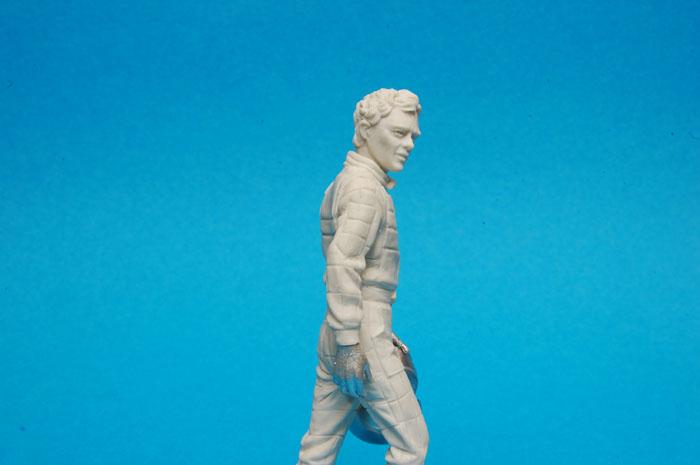 1:20 F1 Driver Standing Figure Type..2 | MFH P1053 | Model Factory Hiro