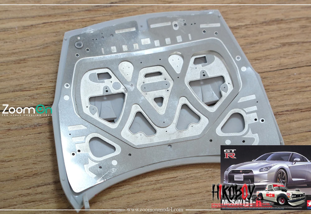 1:24 Nissan Skyline GTR R35 Hood Structure TAM24300 | ZD126 | ZoomOn